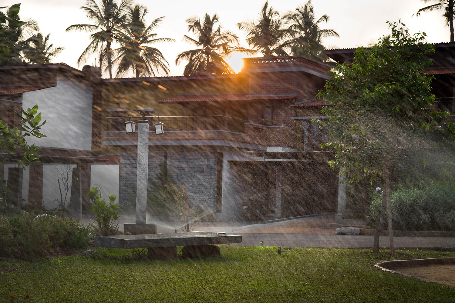The Benefits of Rooftop Rainwater Harvesting - GoodEarth